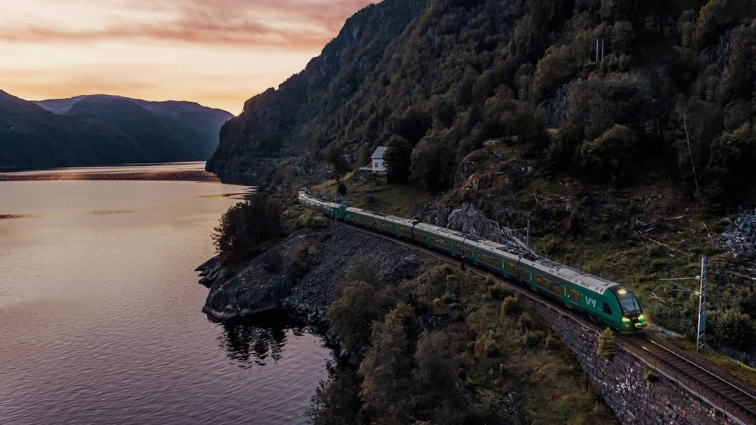 Data and Integration for Efficiency, Passenger Experience and a Greener ...